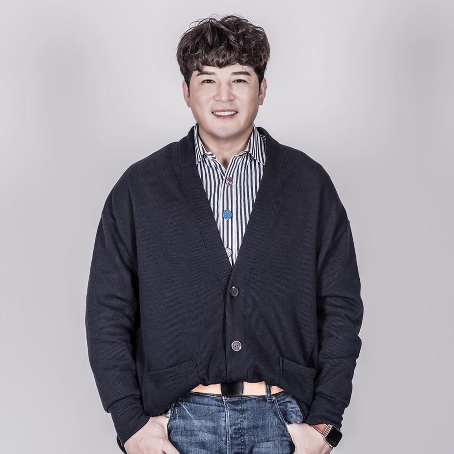 Super Junior's Shindong Flaunts His Sharp Jawline Following His Drastic ...