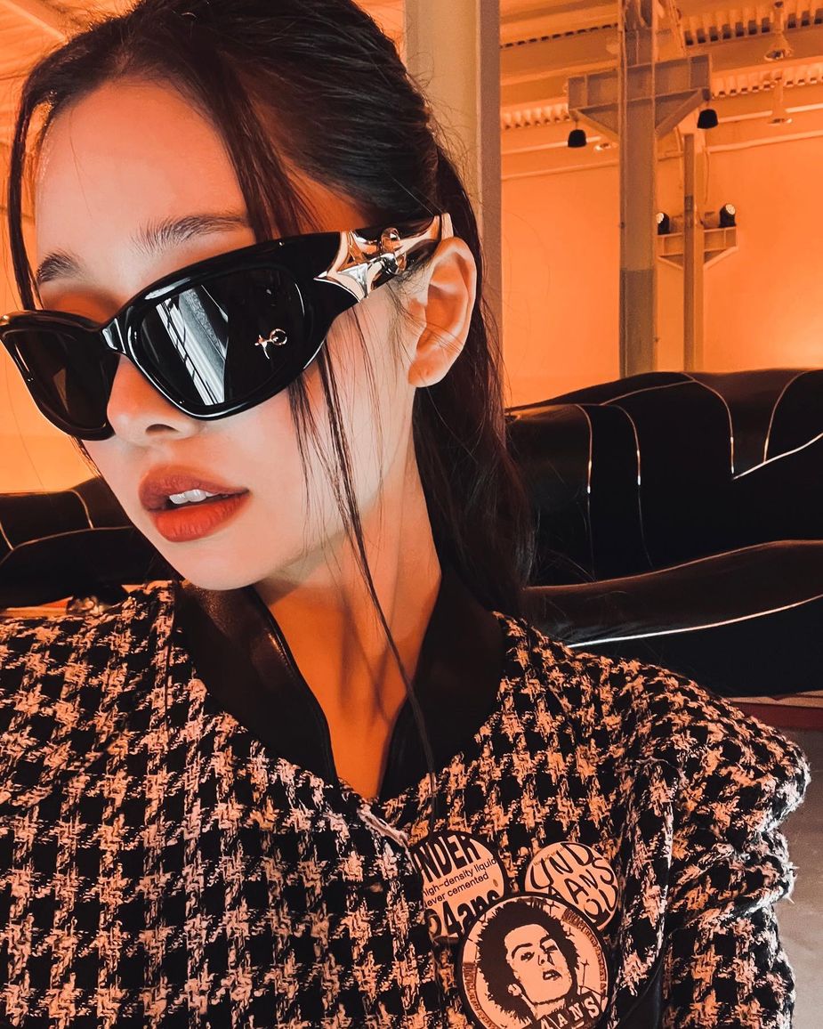 "Single's Inferno" Star Song Ji A Is "Aging Backwards" In School ...