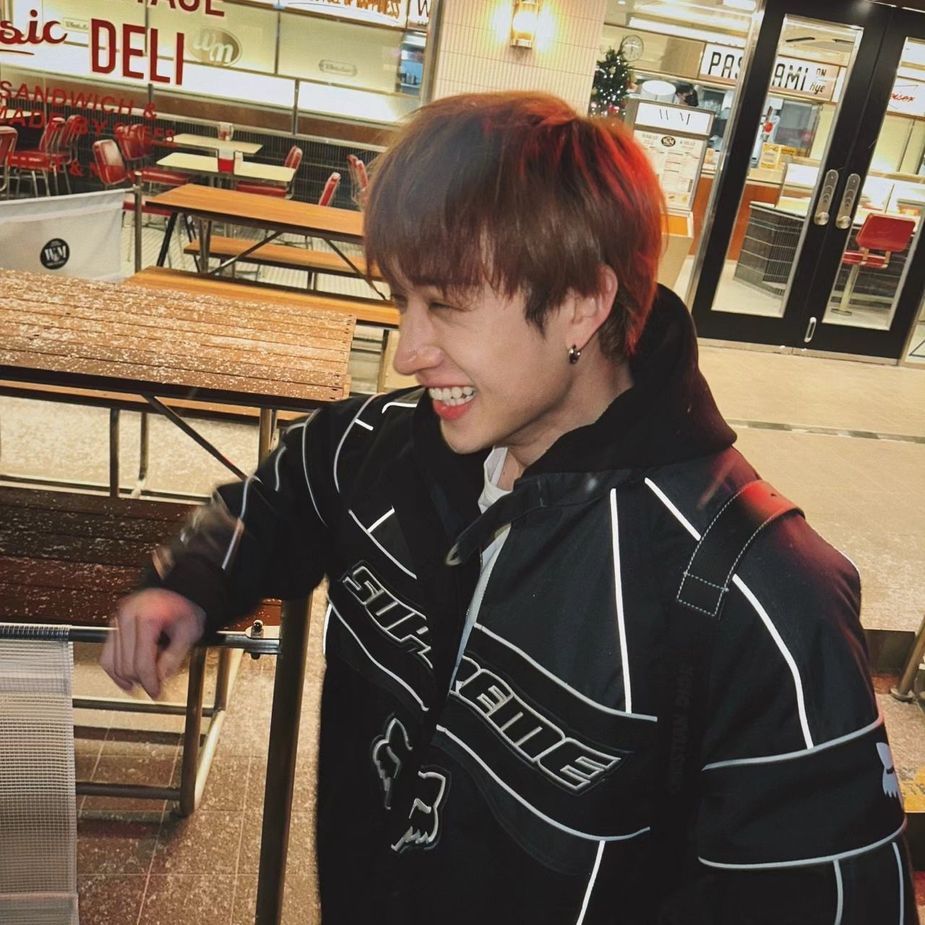 How Stray Kids' Bang Chan Feels About His Sister's Viral Vlogs - Koreaboo