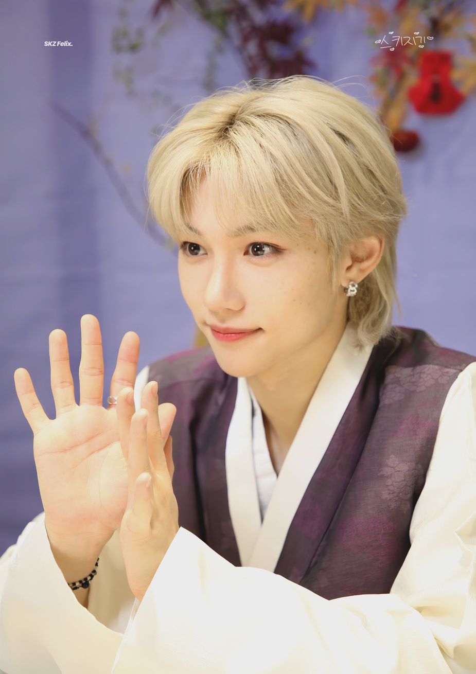 TXT's Yeonjun Reveals His Close Friendship With Stray Kids' Felix ...