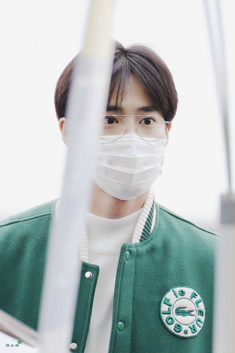 EXO-Ls Are Already Declaring Suho's Sporty-Casual Airport Style One Of ...