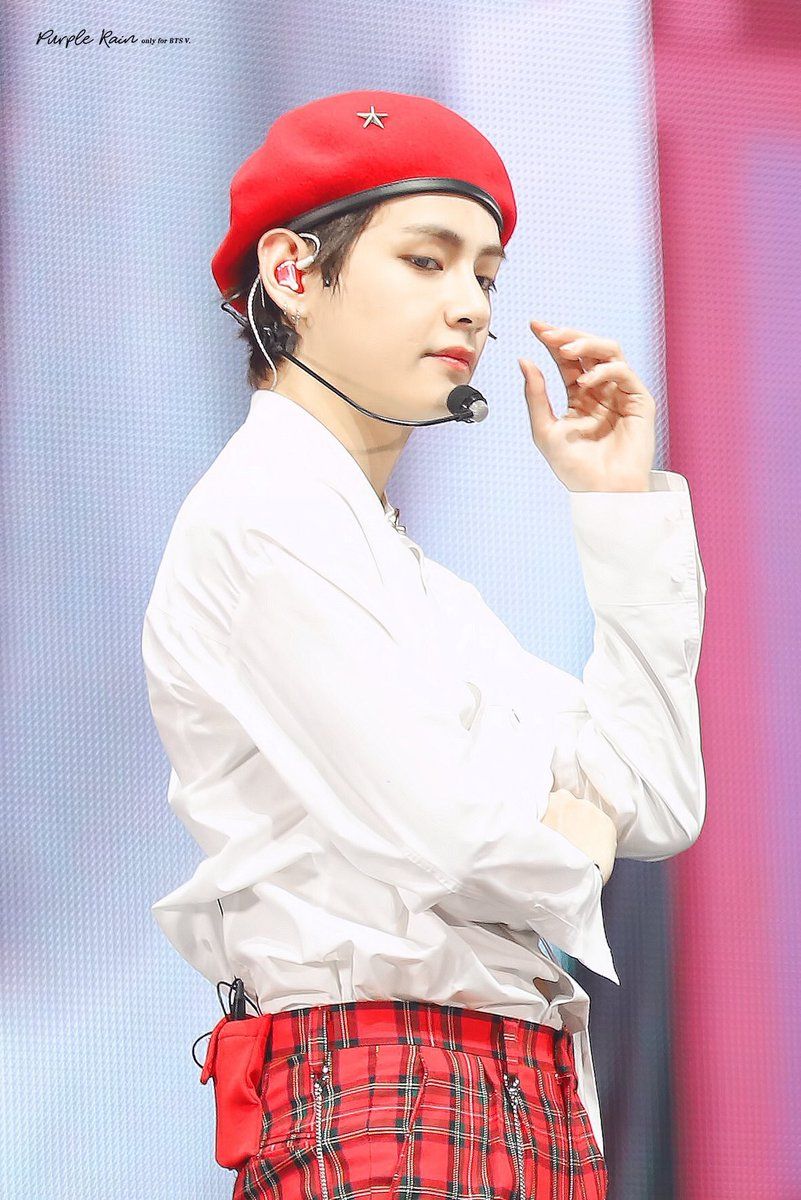 14 Times BTS's V Looked Like A Parisian Prince In A Beret - Koreaboo