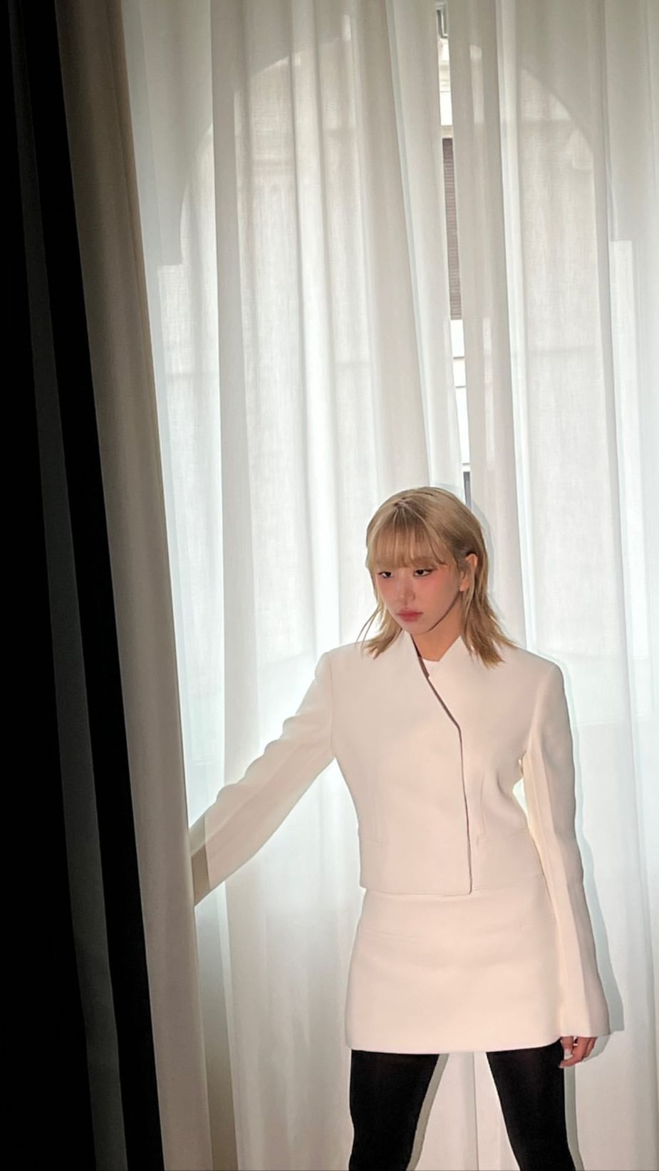 TWICE's Chaeyoung Debuts A Gorgeous Mullet For "Milan Fashion Week ...