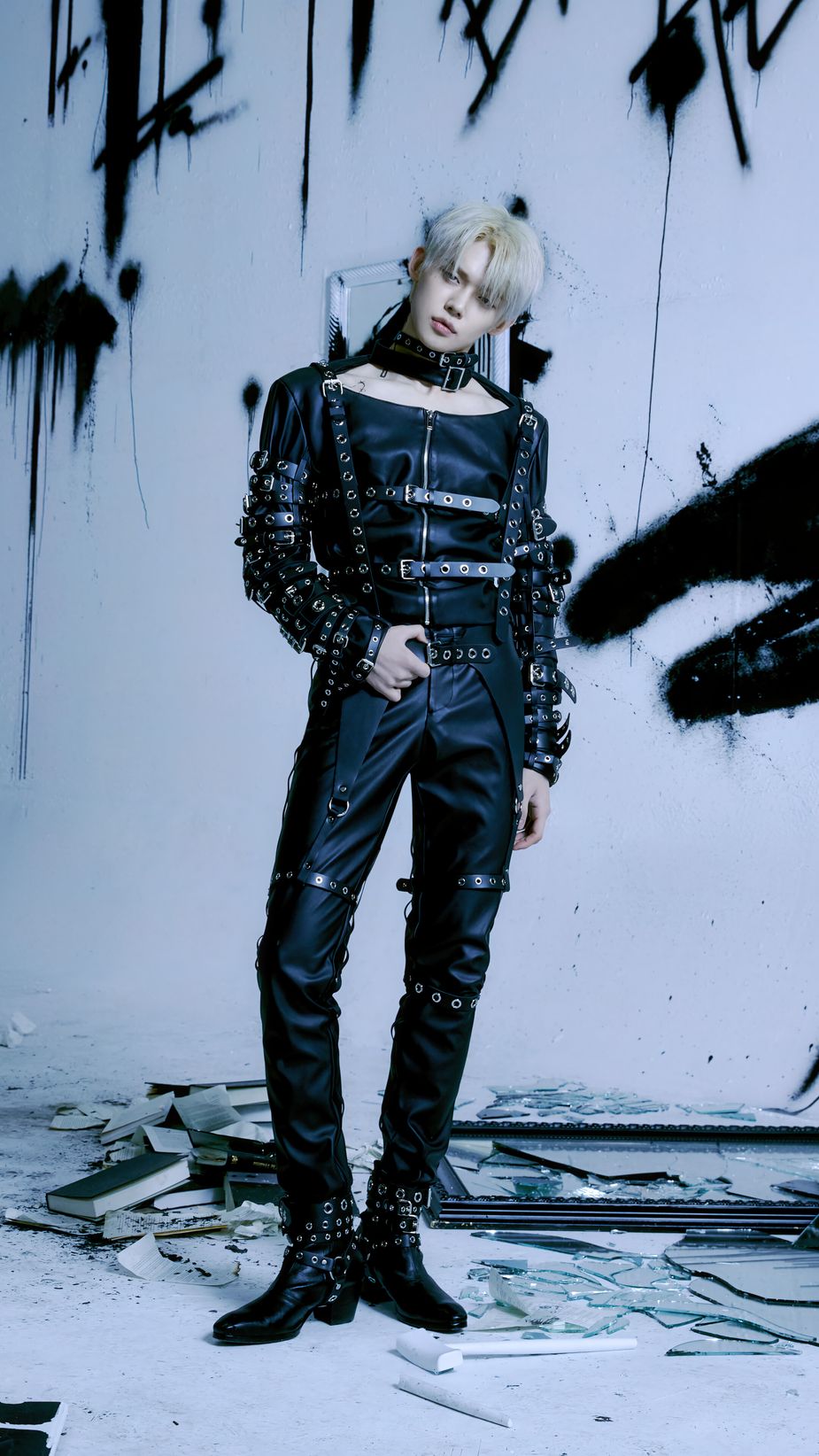 ATEEZ's San And TXT's Yeonjun Wore The Same Shirt But Served Totally Different Vibes - Koreaboo