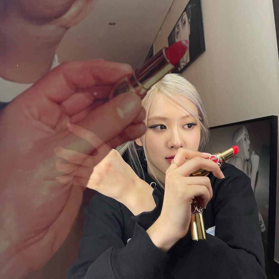 10+ Times BLACKPINK's Rosé Was An Absolute Showstopper In A Classic Red ...