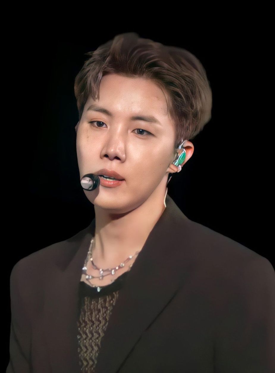 BTS's J-Hope Brings Back His Debut Hairstyle And Everyone Is Obsessed ...