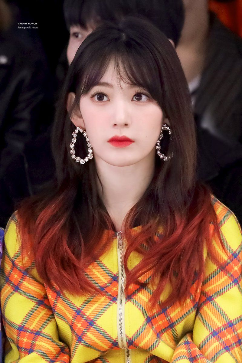 Here Are 9 Hairstyles IZ*ONE's Sakura Pulls Off Flawlessly - Koreaboo