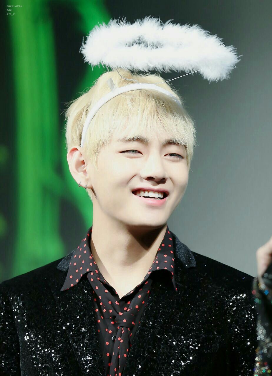 4 Times BTS's "Good Boy" V Was An Angel To Artists - Koreaboo