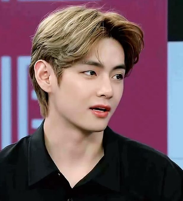 Even The KBS News9 Cameraman Was In Awe Of BTS V's Beautiful Face ...