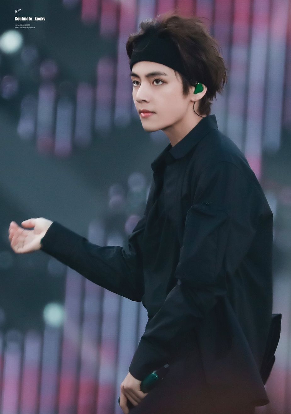 BTS's V Has Everyone Going Crazy Over How Good-Looking He Is - Koreaboo