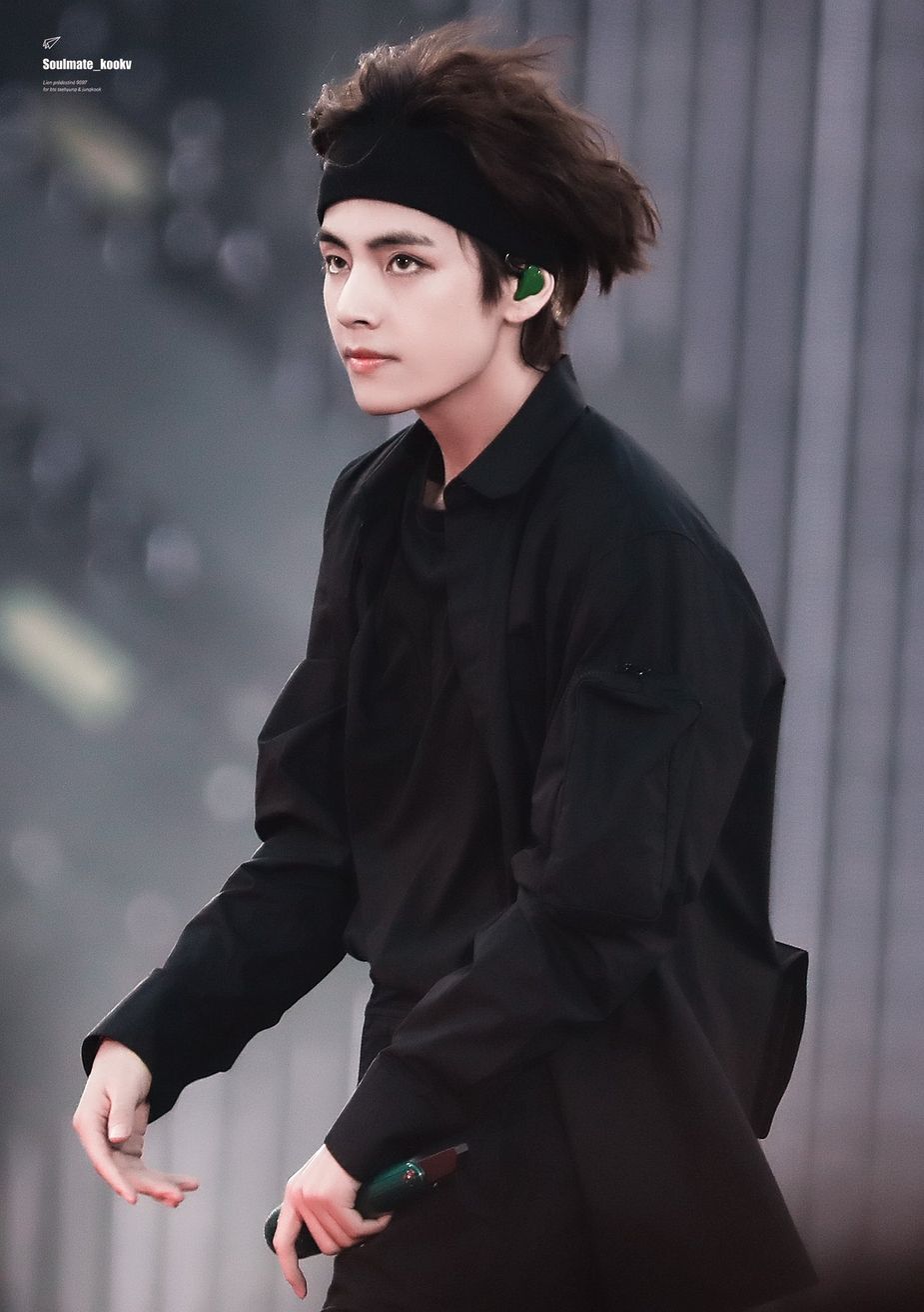 BTS's V Has Everyone Going Crazy Over How Good-Looking He Is - Koreaboo