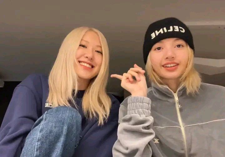 BLACKPINK's Rosé's Thoughtful Gesture For Lisa Proves Their Close ...