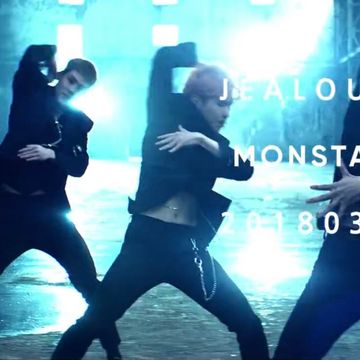 Here Are 8 Male K-Pop Idols Who Had Fans Swooning With Their Waist ...