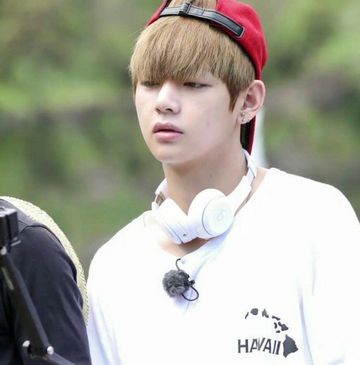 10+ Photos Of BTS V's Bare Face That Will Make You Forget How To Breathe