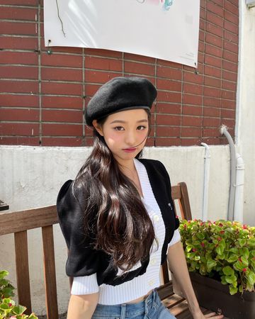 IVE's Jang Wonyoung Goes Viral For Her Dazzling Visuals In Unedited ...