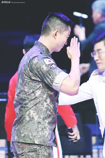 Recent Photos Of 2PM Taecyeon In Army Show His Drastic Body Transformation