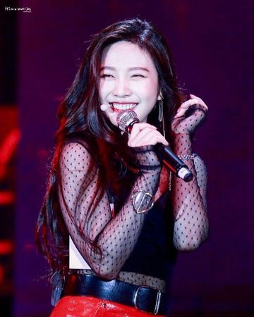 These 10 Photos Of Red Velvet Joy's Adorable Eyesmile Will Light Up ...