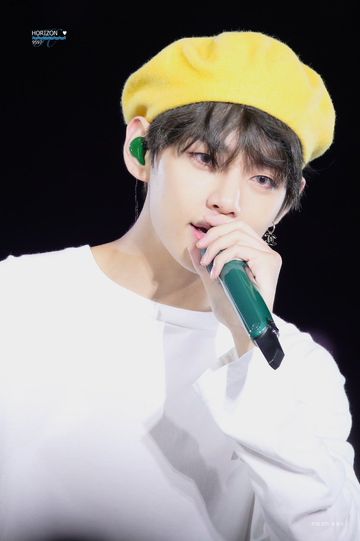 14 Times BTS's V Looked Like A Parisian Prince In A Beret - Koreaboo