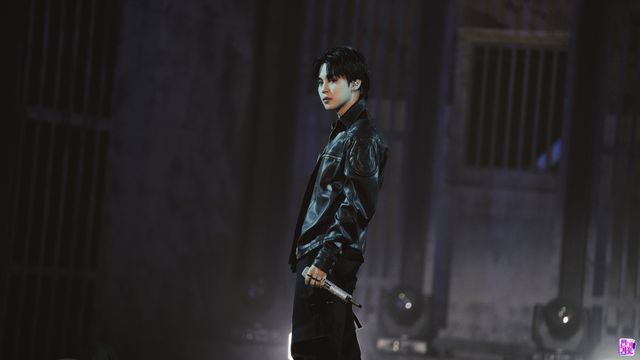 BTS's Jimin Looks Nothing Short Of Ethereal In New HD Solo Stage Photos ...