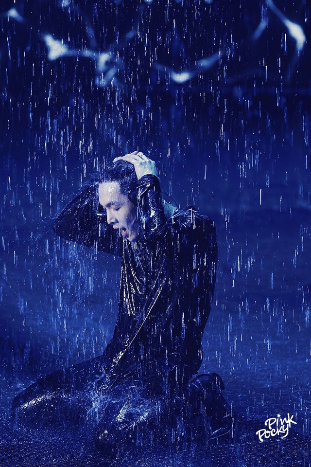 These Photos Prove That EXO Lay Is More Talented Than You Realize ...