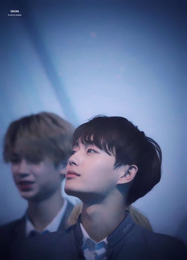 15 Male Idols With The Best Side Profile According To Koreans - Koreaboo