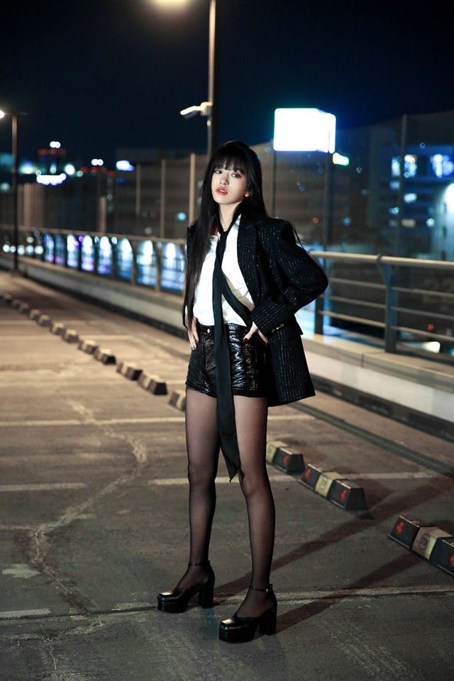 IVE's Ahn Yujin Goes Viral For New Innocent Look Compared To Her Usual Girl-Crush Style - Koreaboo