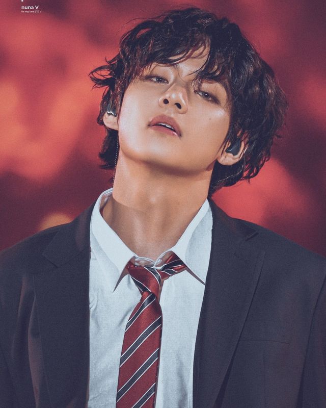 Soldier Reveals The "Test" Required To Get An Autograph From BTS's V In ...