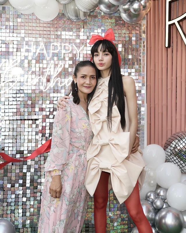 The Person BLACKPINK's Lisa Respects The Most Out Of Everyone In The ...