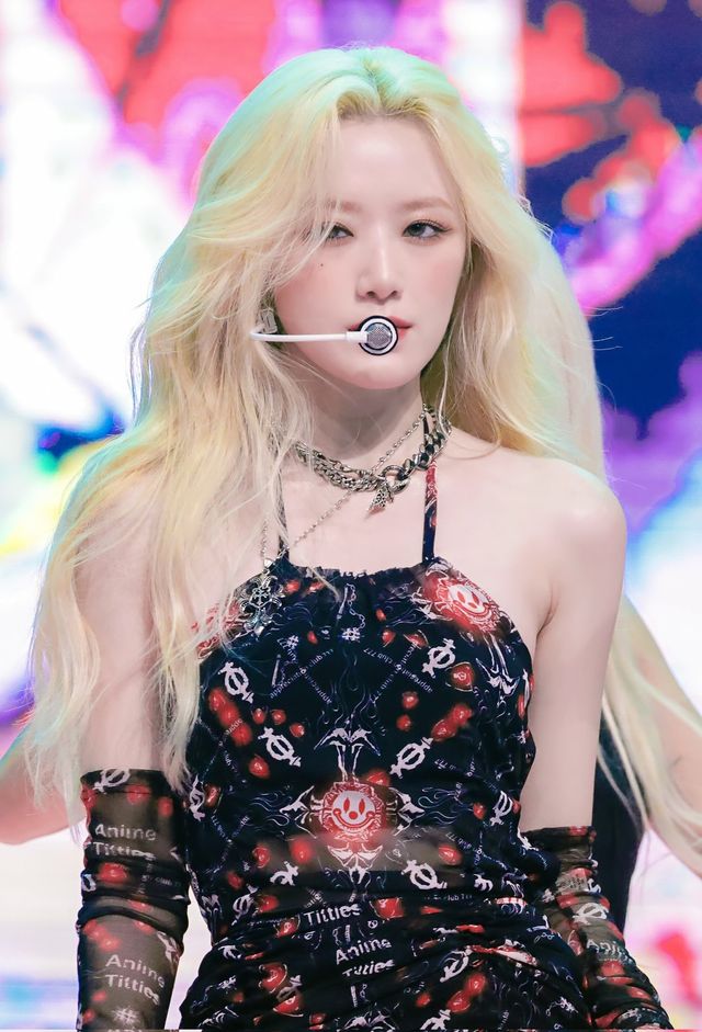 20 Most Unhinged And Inappropriate Things K-Pop Idols Have Worn - Koreaboo