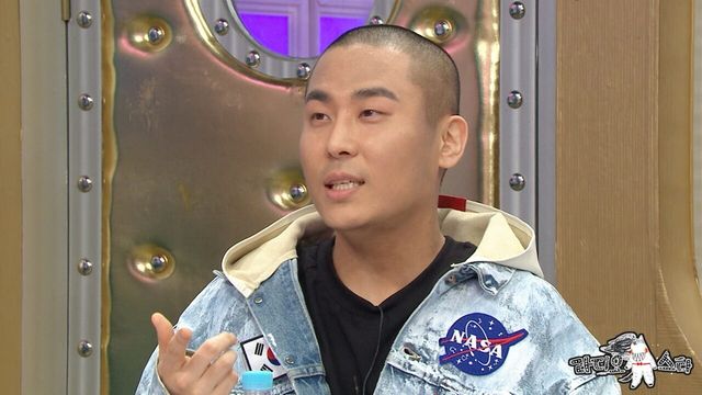 Dispatch Reveals Top Second-Generation Idol Has Been Dating Producer ...