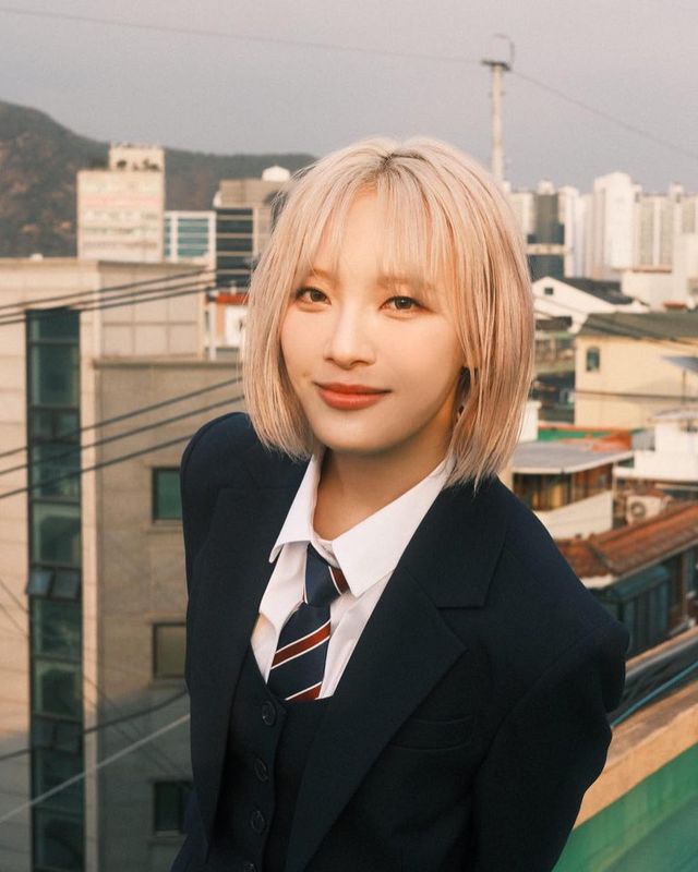 ASTRO Members Show Up To Support Billlie's Moon Sua - Koreaboo