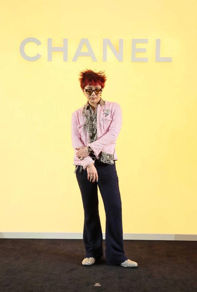 BIGBANG's G-Dragon Triggers Mixed Opinions With CHANEL BIGBANG's G-Dragon Triggers Mixed Opinions With CHANEL