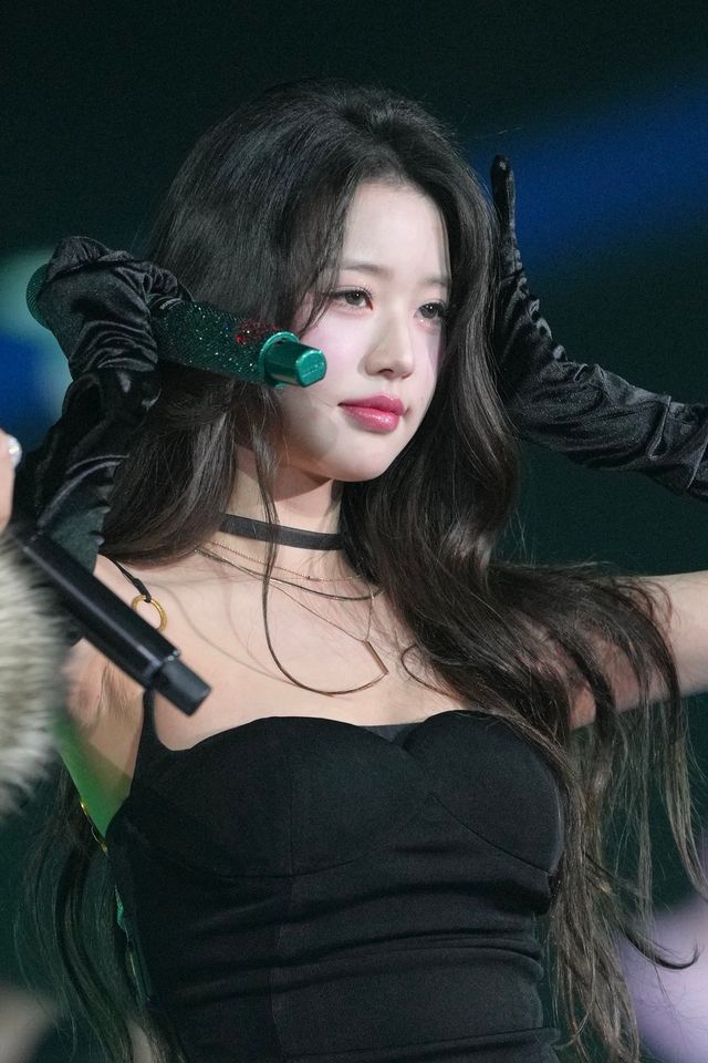 IVE's Wonyoung Goes Viral For Mature, Sexy Visuals At Recent Festival - Koreaboo