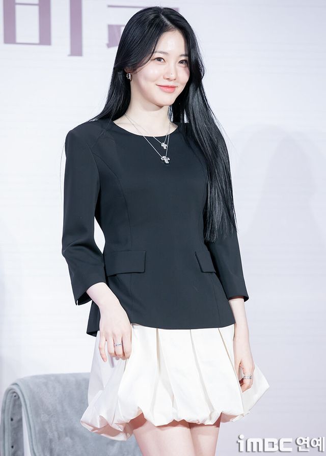 Actress Shin Ye Eun's Visuals At Recent Public Event Becomes Hot Topic - Koreaboo