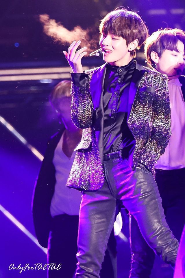18 Sexiest Things BTS's V Ever Wore In Public - Koreaboo