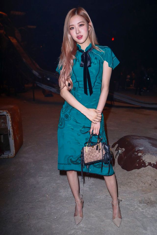 36 Times BLACKPINK's Rosé Wore The PRETTIEST Dresses - Koreaboo