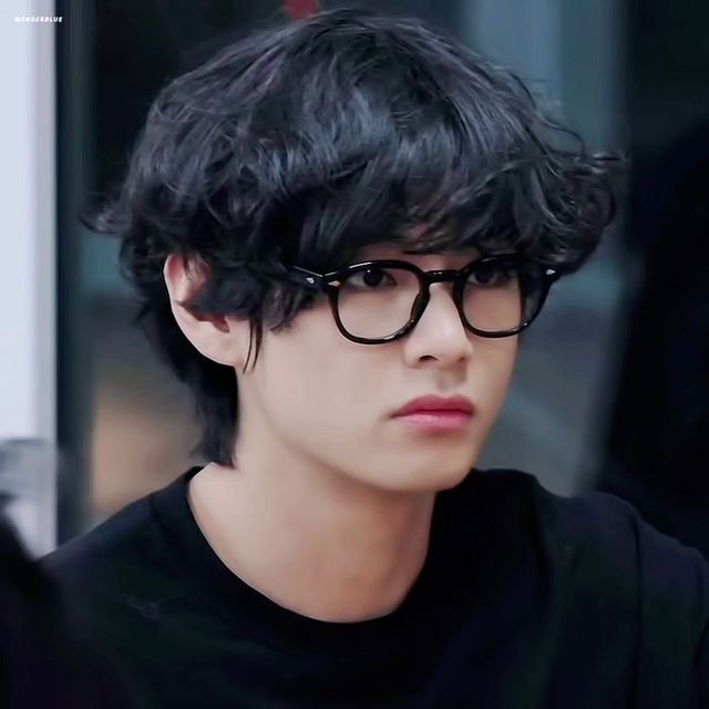 10+ Times BTS's V Served Swoonworthy Visuals In Glasses - Koreaboo