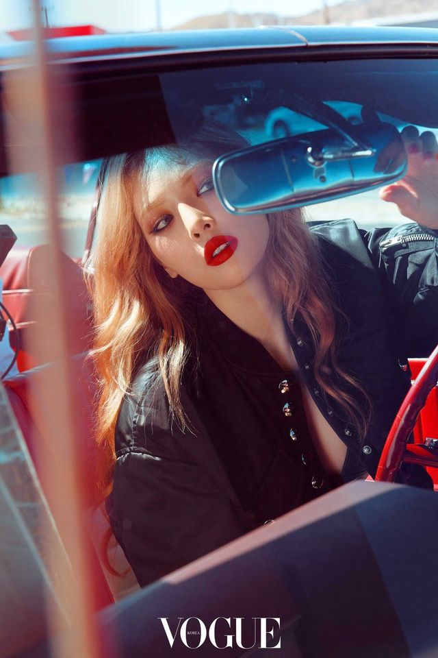 HyunA Is Blazing Hot In The Desert Sun For Her Latest Vogue X YSL ...