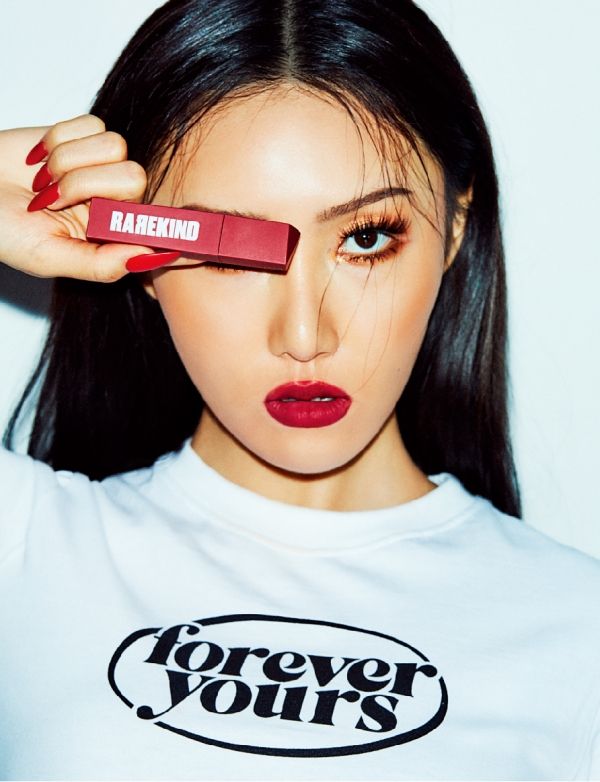 Here's How Hwasa Became The New 'It Girl' Of Korea - Koreaboo