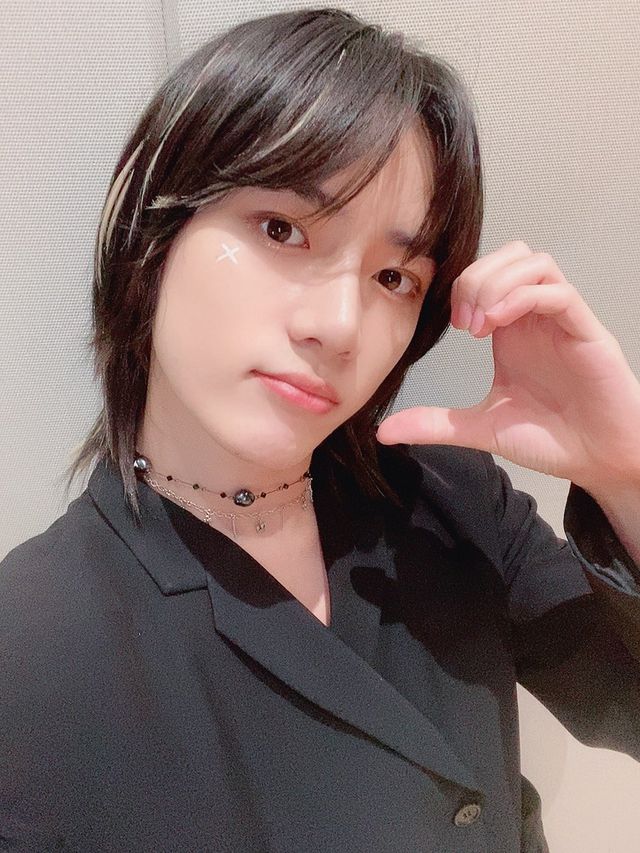 The Members Of TXT All Have Different Methods For Songwriting—Here's ...