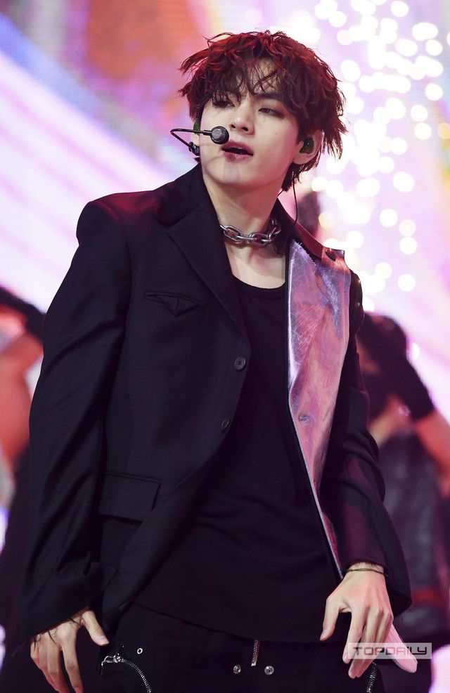 BTS's V Reveals The Difference Between Real Self Kim Taehyung And Stage ...