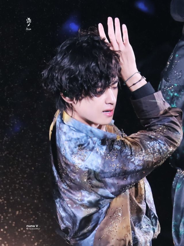 BTS's V In The Rain Is One Magnificent View Like No Other ARMYs Have ...