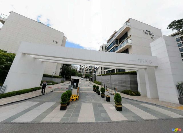 BTS Lives In Luxurious Dorms In One Of Seoul's Most Expensive ...