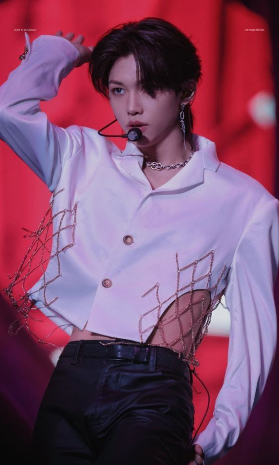 Stray Kids' Felix Shocks Fans With A Stunning And Vibrant New Hair Color - Koreaboo