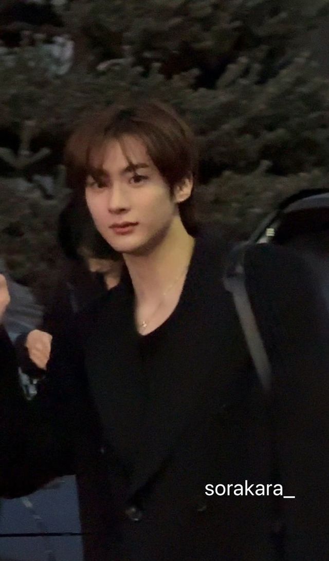 RIIZE Anton's Handsome Visuals Shine Through In Newly Released Fan ...