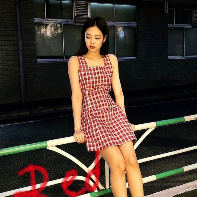 BLACKPINK's Jennie Says She Never Wears Red, Here Are 15+ Photos That ...