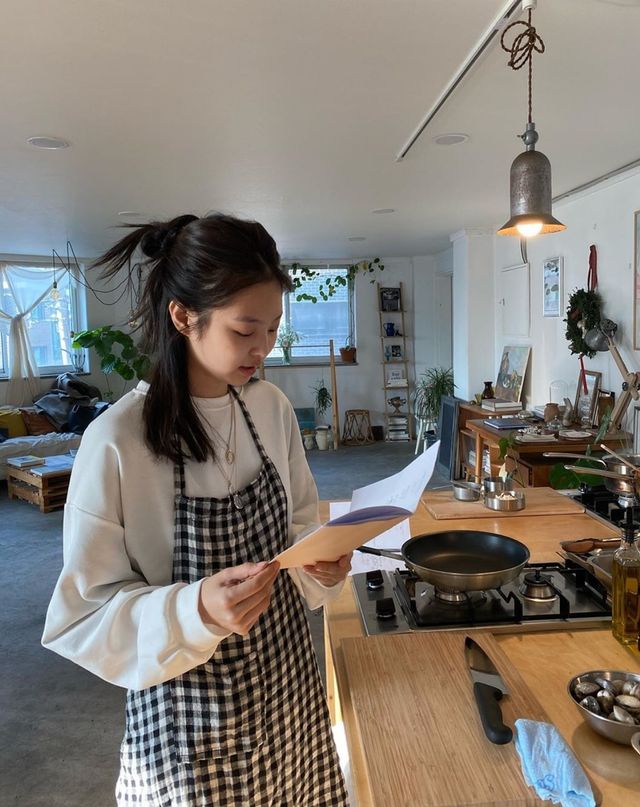 20+ Times BLACKPINK's Jennie Was The Girlfriend Of Our Dreams - Koreaboo