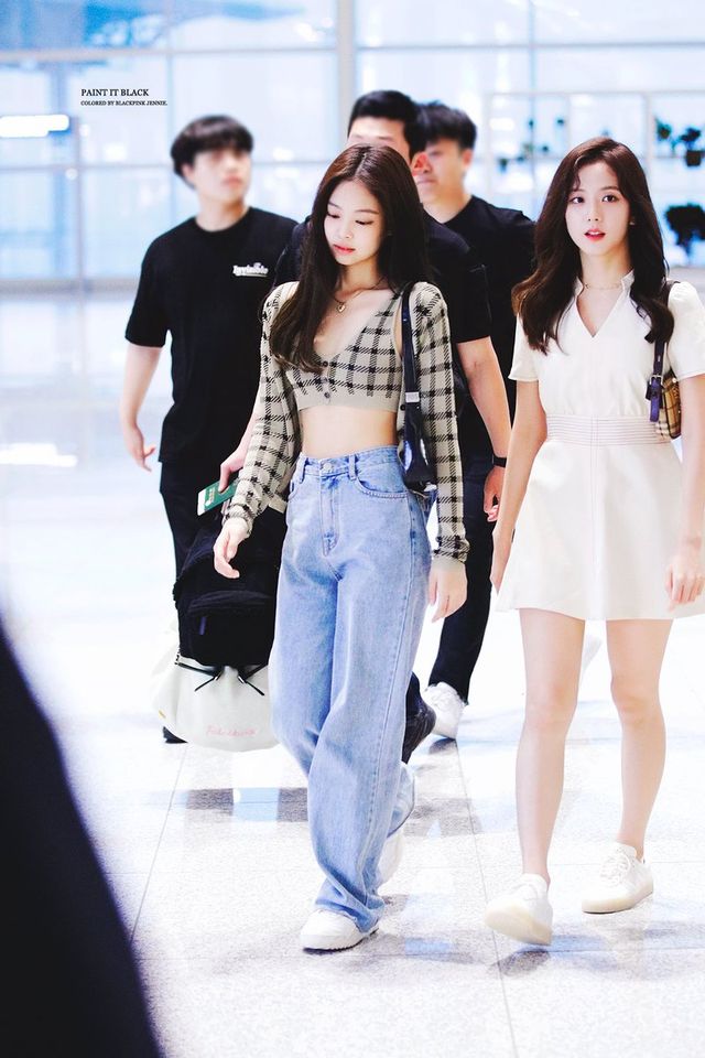 7 Wardrobe Pieces You Need To Dress Like "Human Chanel" Jennie Without ...