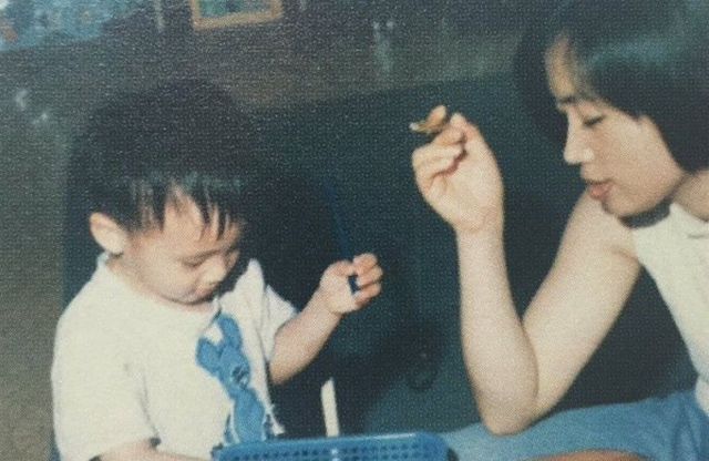 4 Times BTS's Jin And His Mother Exuded Peak Mother And Son Energy ...