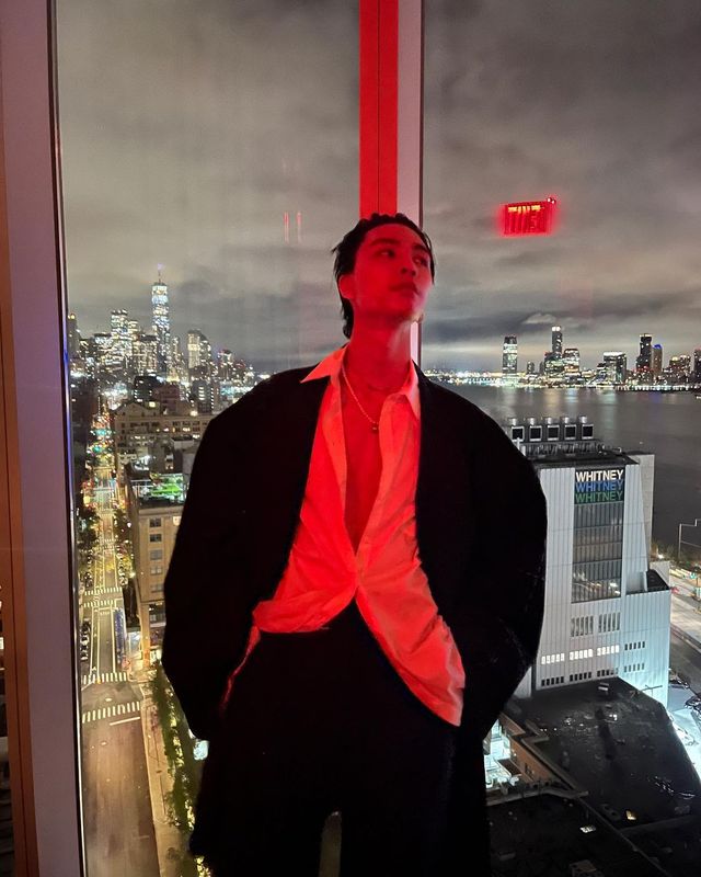 NCT’s Johnny Names The NCT Songs That Best Fit His 2022 Met Gala ...